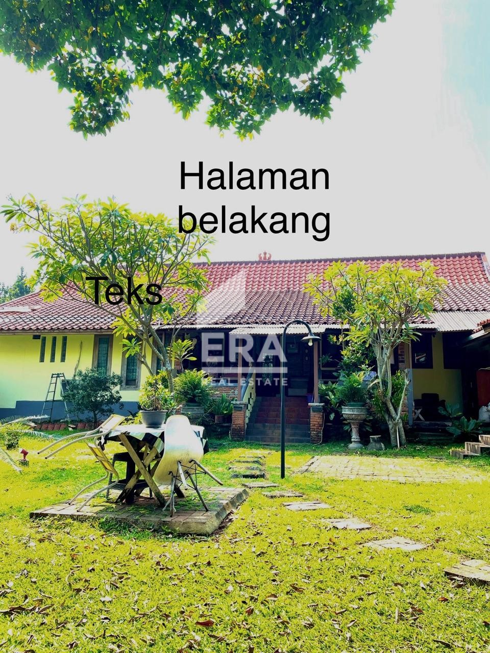 Dijial Rumah hunian asri dan nyaman, dengan halaman depan dan belakang ...