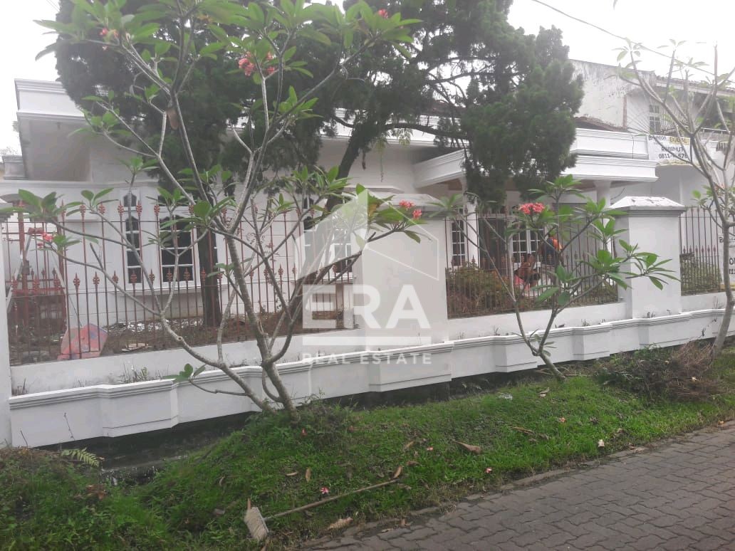 lingkungan tenang & aman 👌 Keunggulan: Akses dekat Ringroad & Setia ...