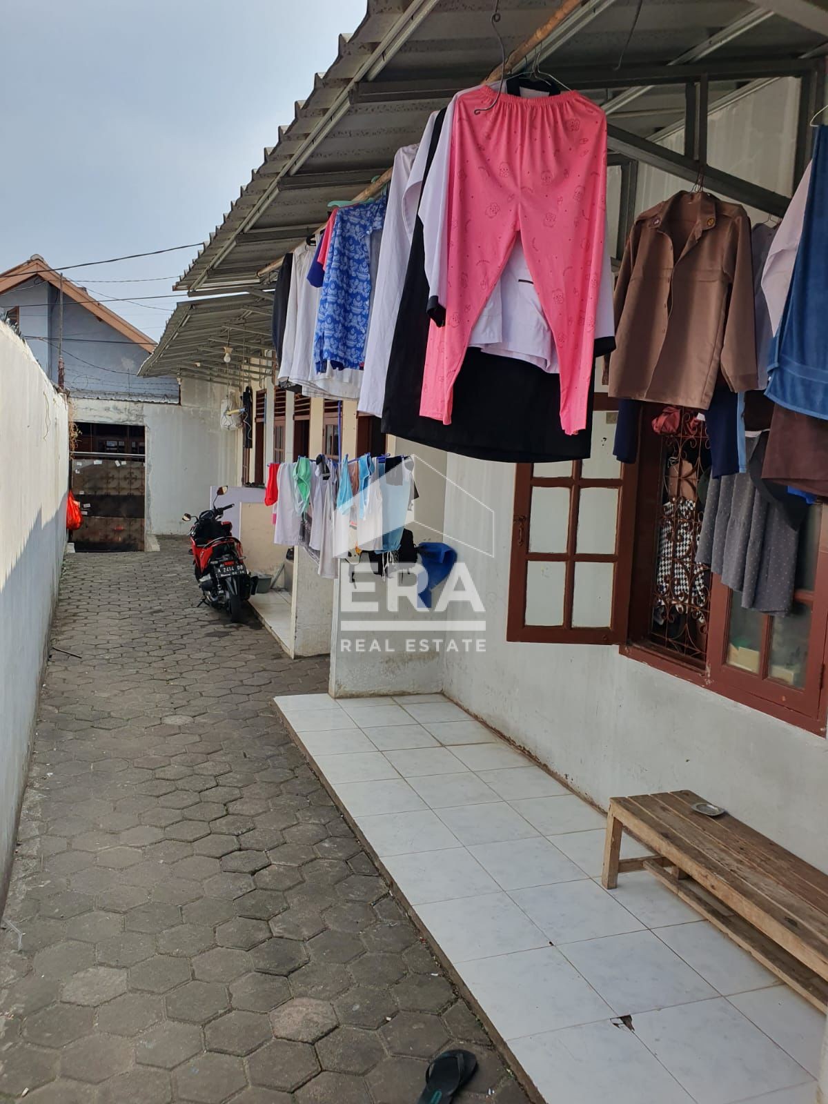 Tempat Usaha dan Kost di Jl. H Mencong Ciledug Tangerang posisi Hook ...