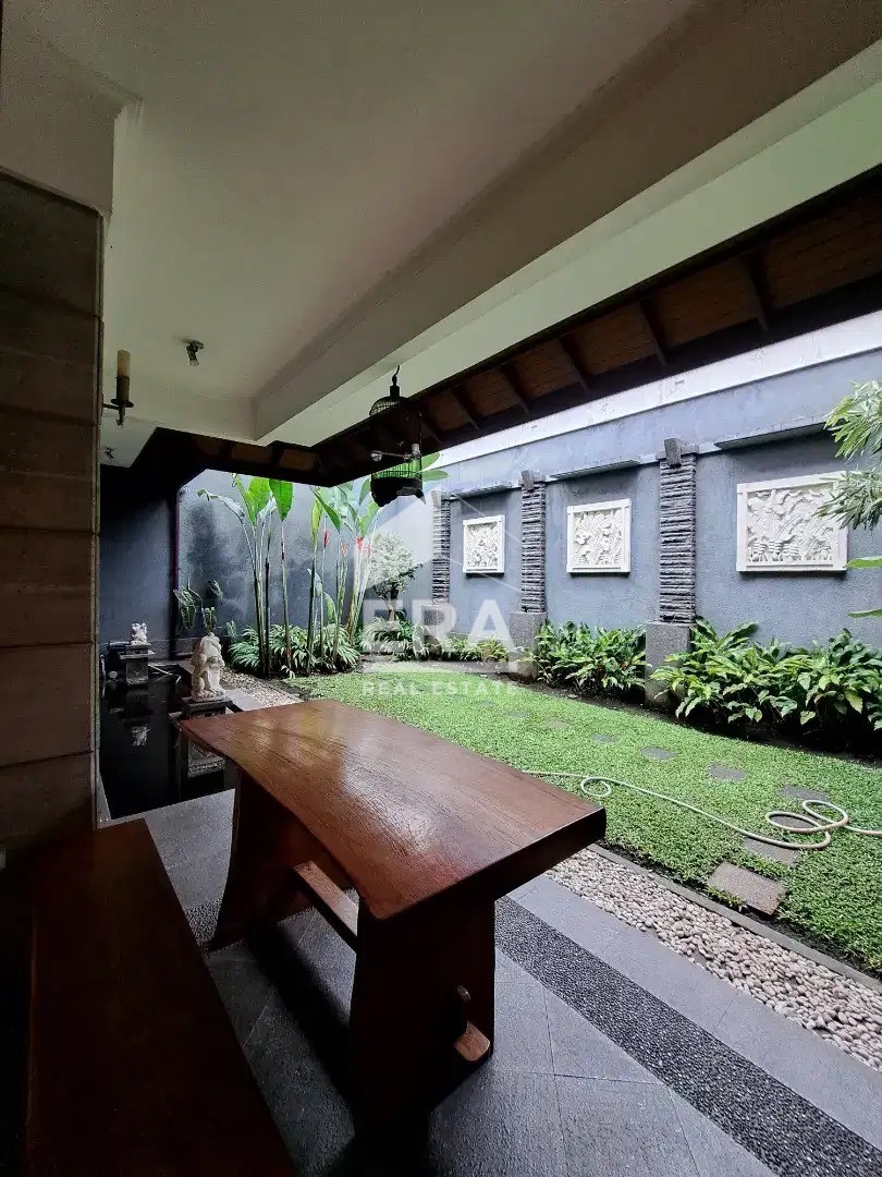Dijual Rumah luas siap huni komplek Batununggal elok kota bandung Luas ...